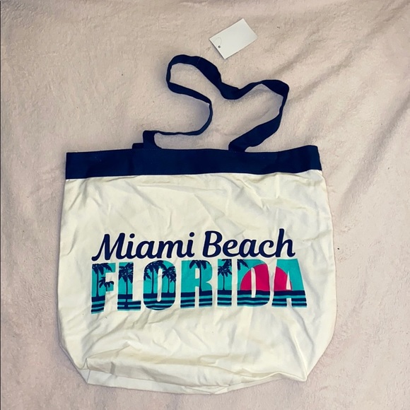 Bags | Miami Beach Tote | Poshmark